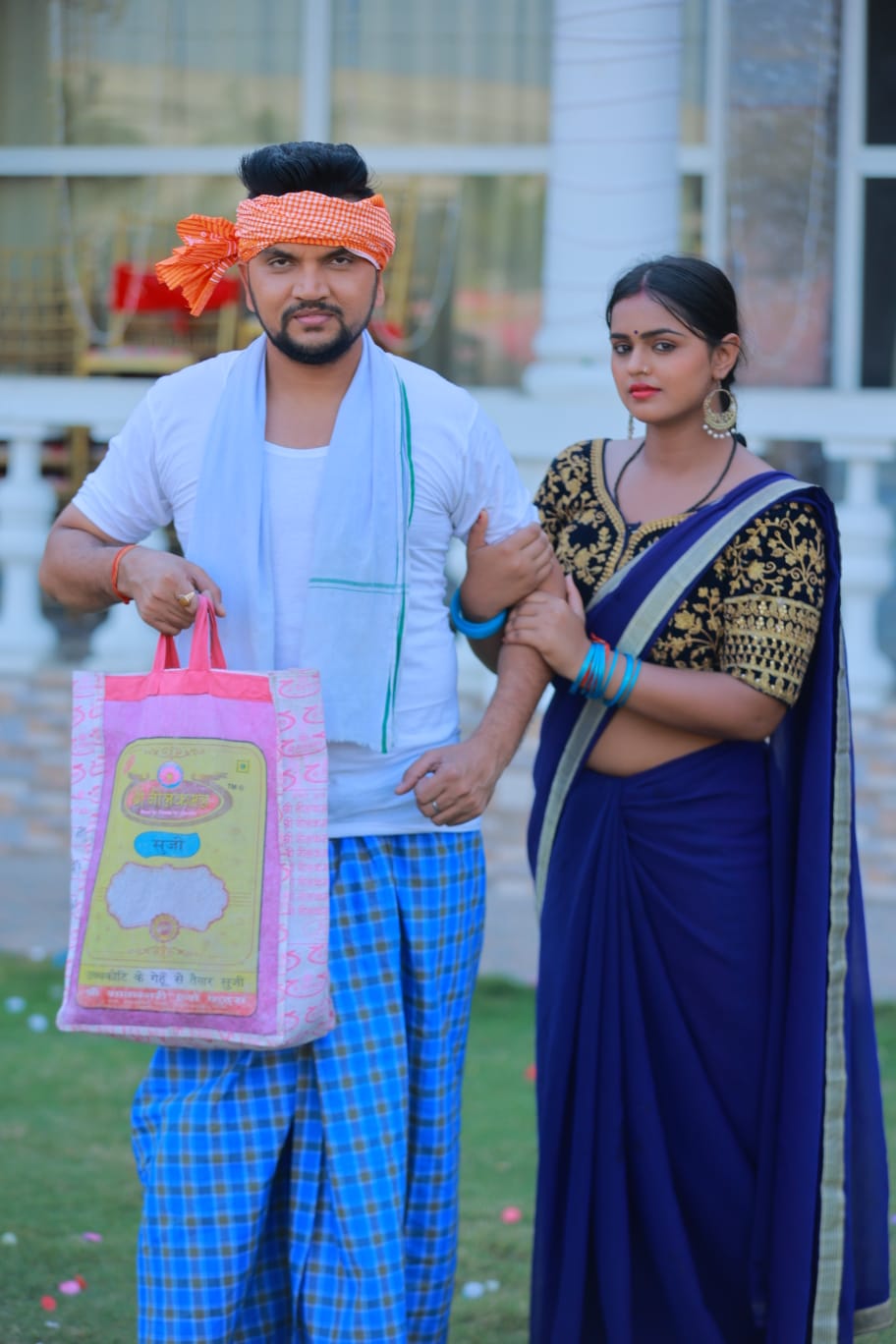 गर्मी में राहत दिलाएगा पिया पाउडरवा लेले आइहा सॉन्ग शिल्पी राज और गुंजन शर्मा का नया गाना 